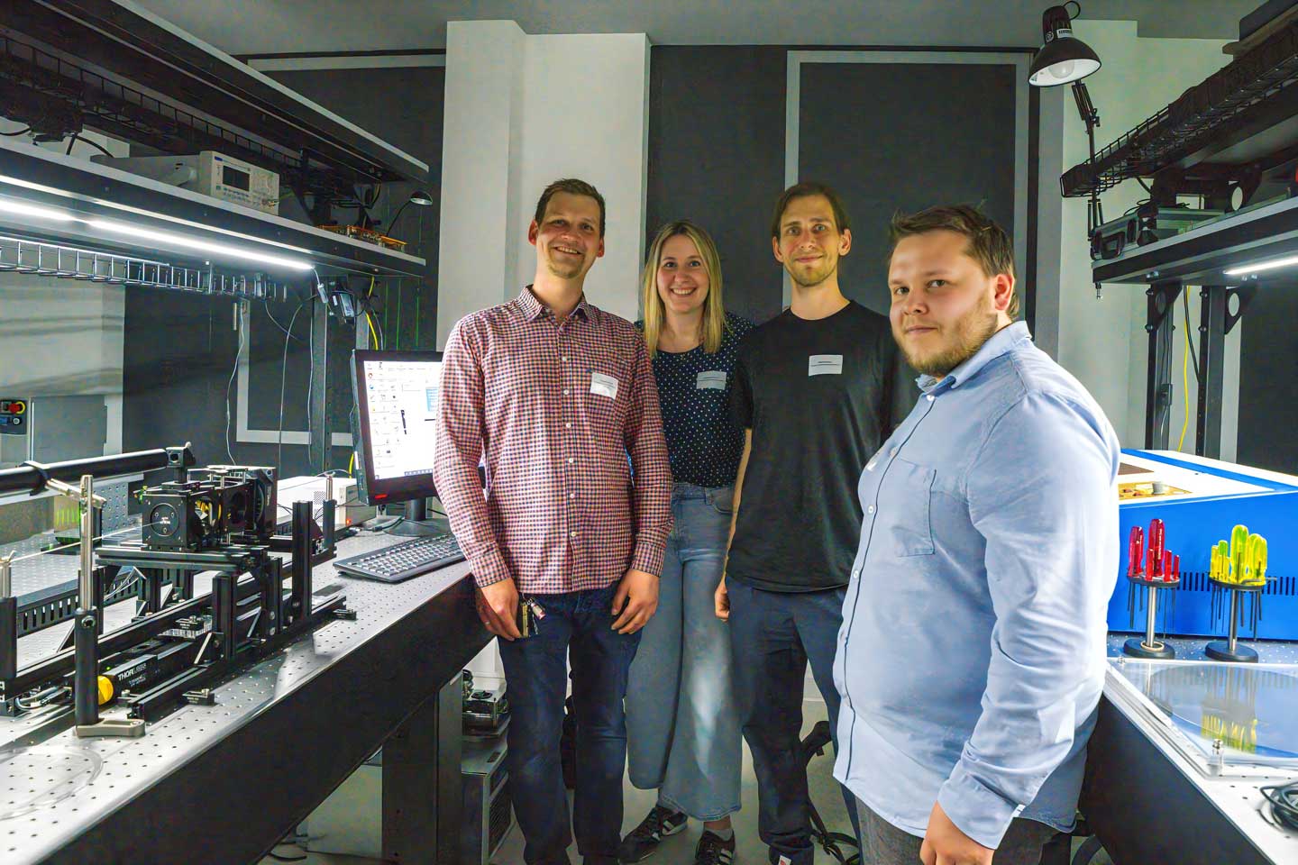 MTC & WHZ: For door security in public transport